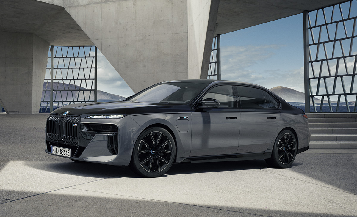 NOVÉ BMW ŘADY 7 (2022) | M760e xDrive (G70) | BMW invelt…