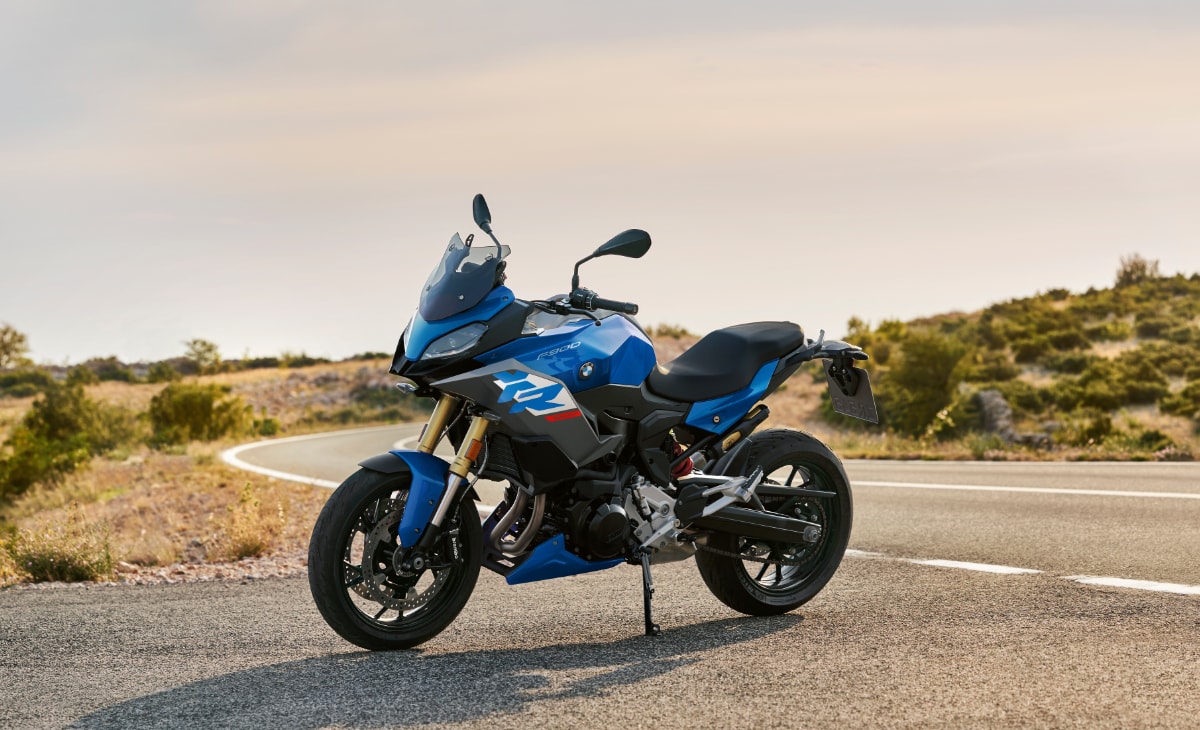 Nové BMW F 900 XR - Výše, rychleji a ještě dále | BMW…